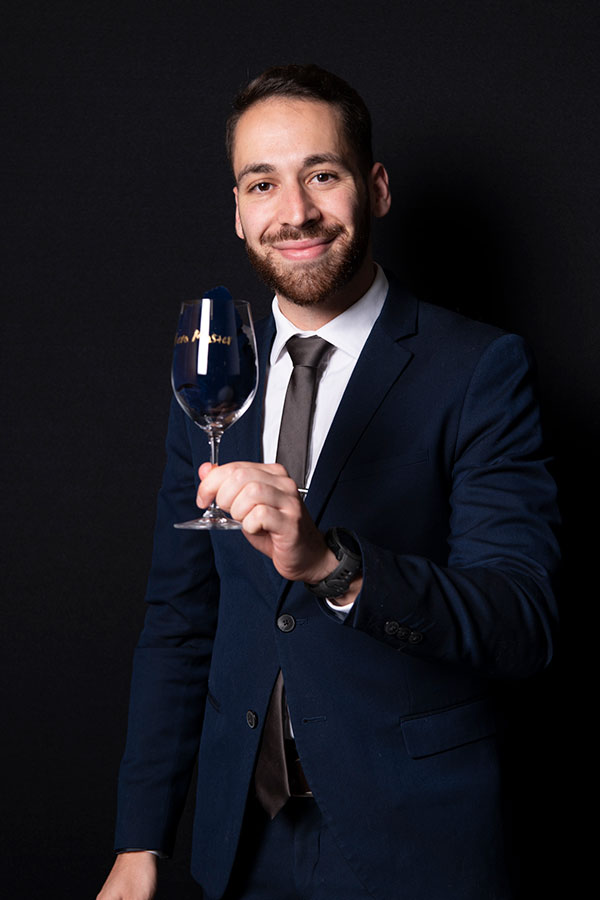 Johan STRAZZERI ヨハン・ストラッツェリ - Kura Master